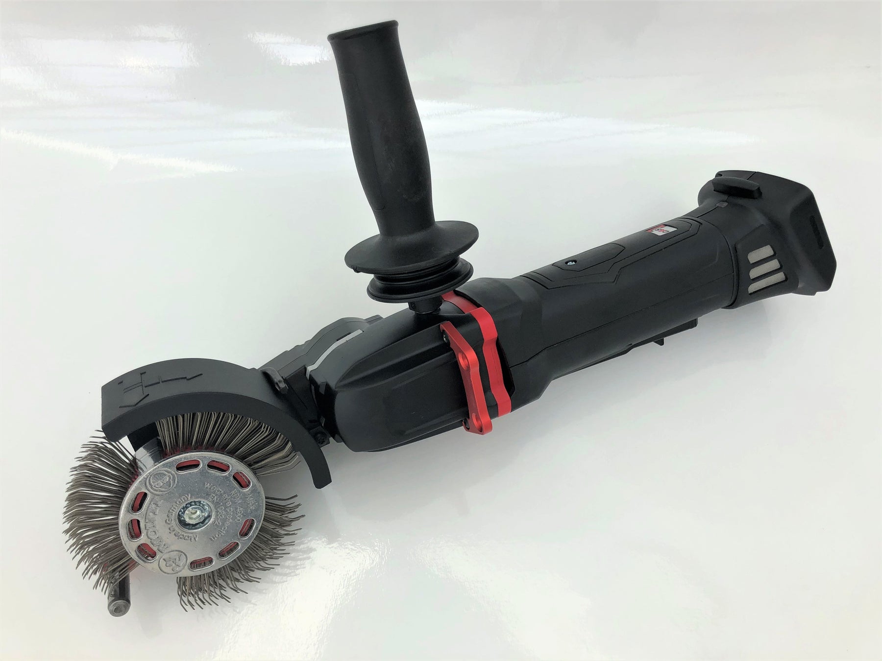 MONTI Bristle Blaster® Cordless. With 18V 5.5Ah Battery and Charger ...
